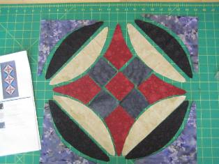 Curved Piecing | ConnectingThreads.com